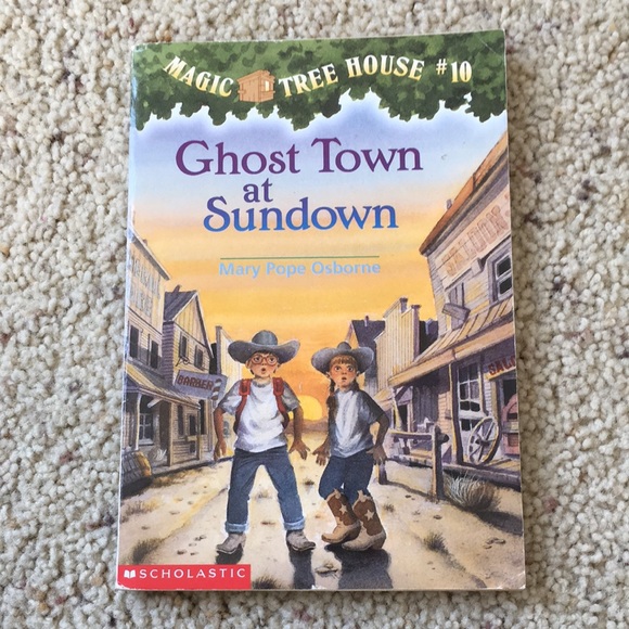 Scholastic | Other | Magic Tree House Ghost Town At Sundown | Poshmark